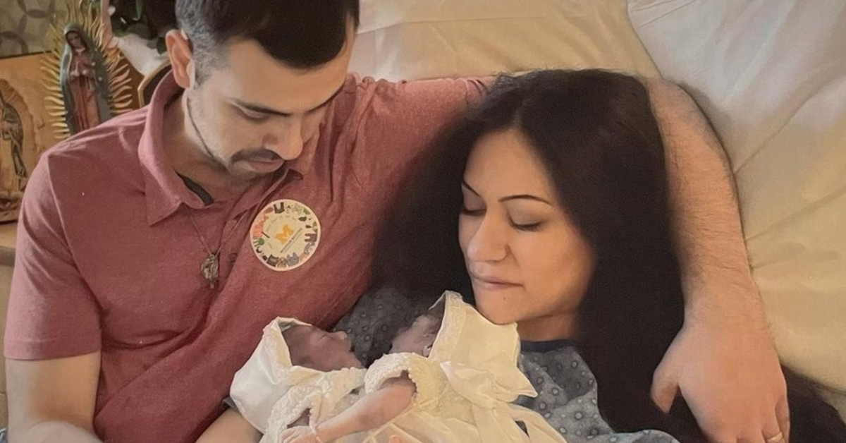 Mother of Conjoined Twins with One Heart Gives Birth, Provides Soul ...