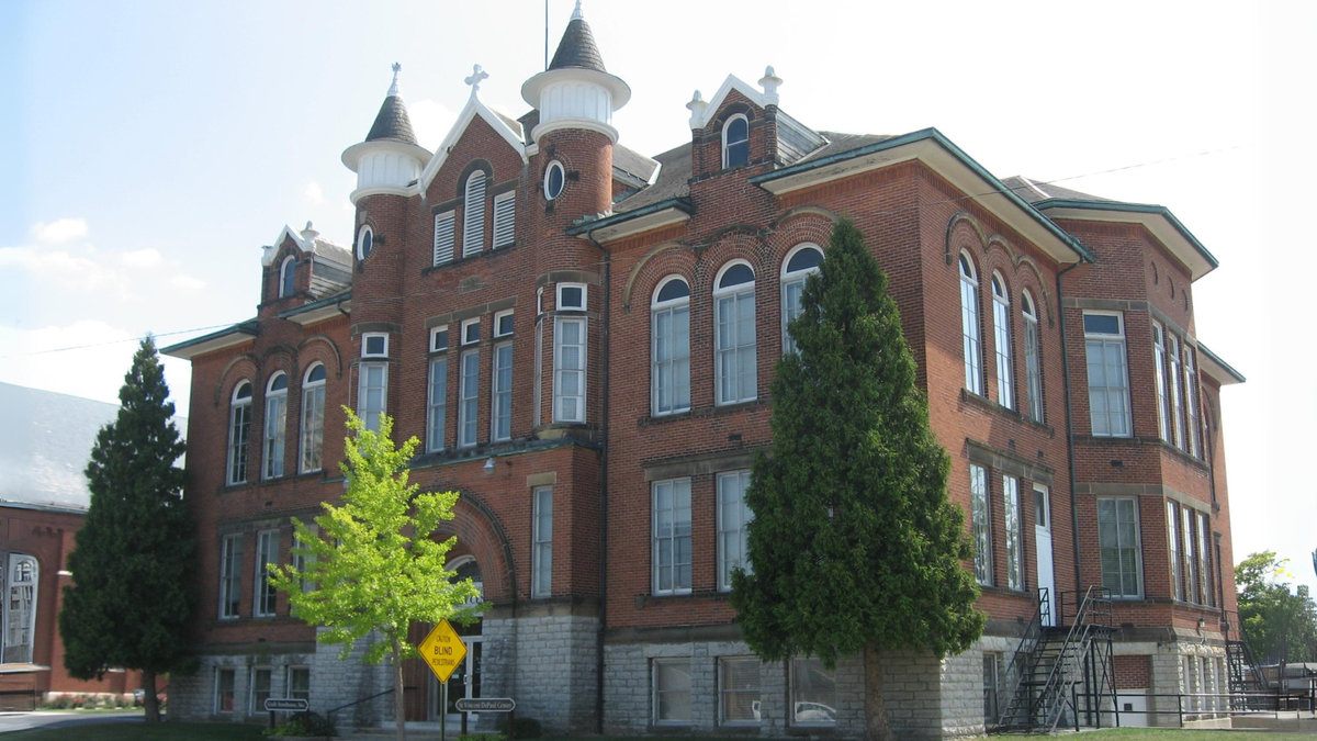 A Priest's Powerful Plea to Parents: Catholic Schools Are Only Catholic ...