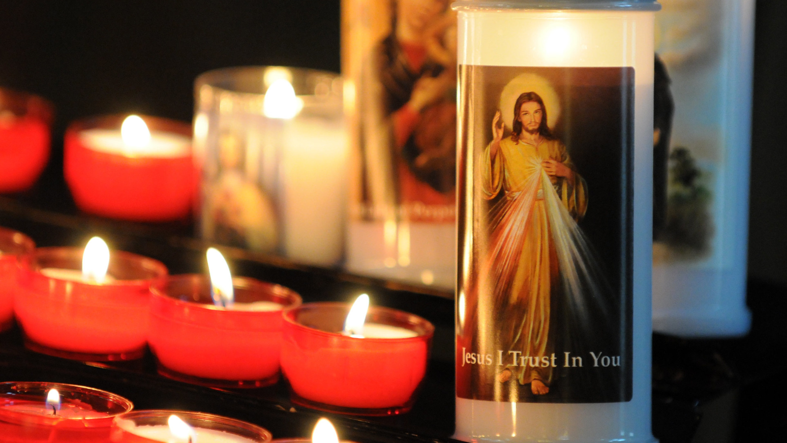 “Fight Like a Knight”: The Supernatural Power of the Divine Mercy Chaplet