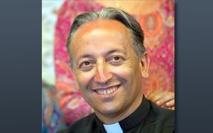 3 Beautiful Celebrities Who Gave It All Up to Become Nuns (or Close)