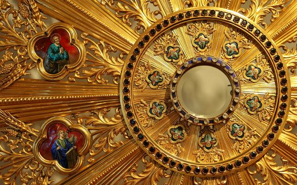 15 Spectacular Monstrances for Our Lord in the Eucharist