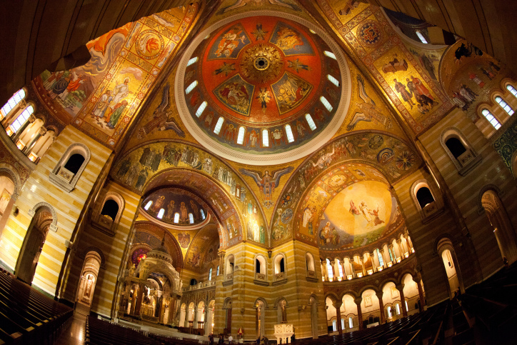 21 Mesmerizing Photos of the World's Most Beautiful Churches