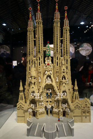 12 Amazing Christian Sculptures Made Entirely Out of LEGOs