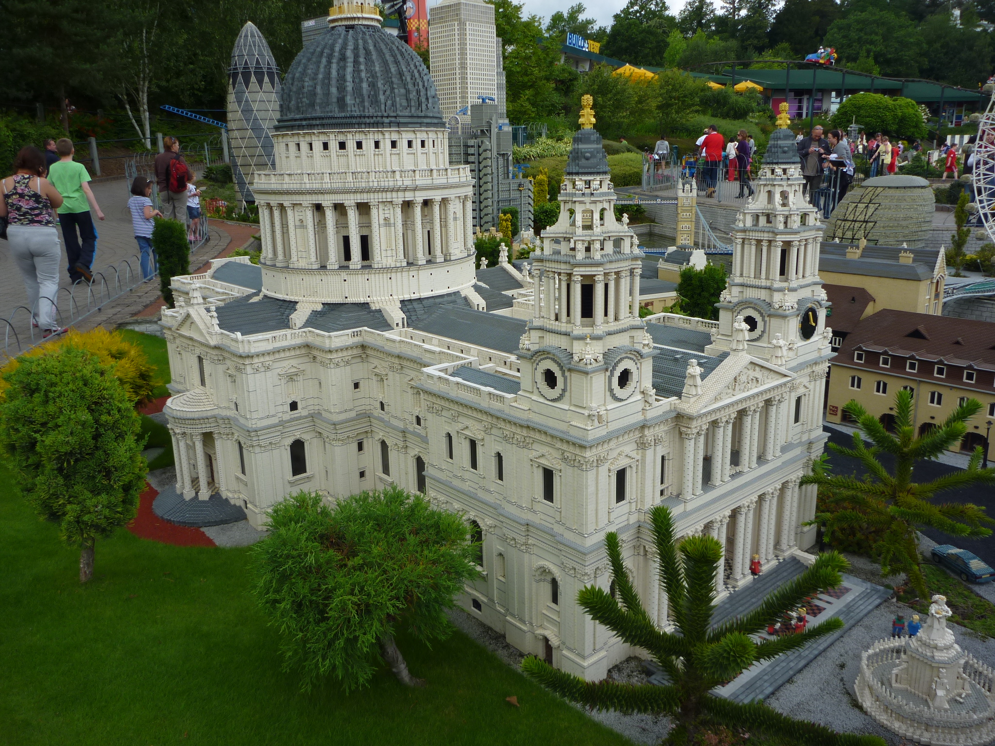 12 Amazing Christian Sculptures Made Entirely Out of LEGOs