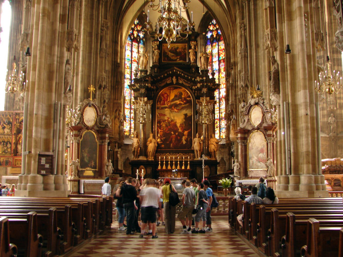 22 Beautiful Altars Worthy of the Sacrifice of the Mass