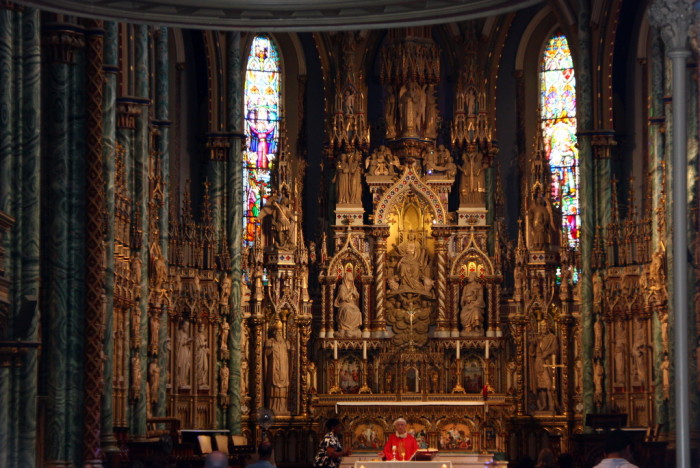 22 Beautiful Altars Worthy of the Sacrifice of the Mass