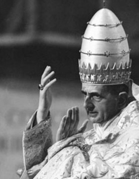 When Popes Wore Crowns: A Pictorial History of the Papal Tiara