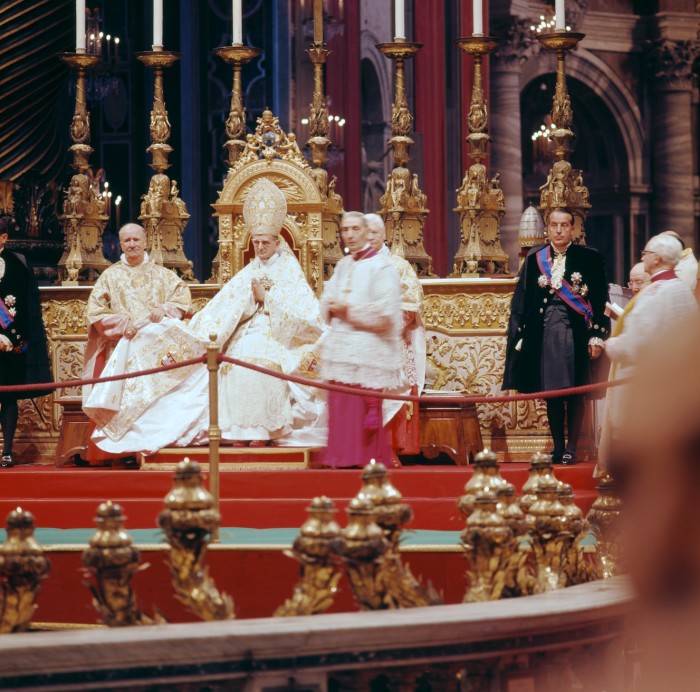 When Popes Wore Crowns: A Pictorial History of the Papal Tiara