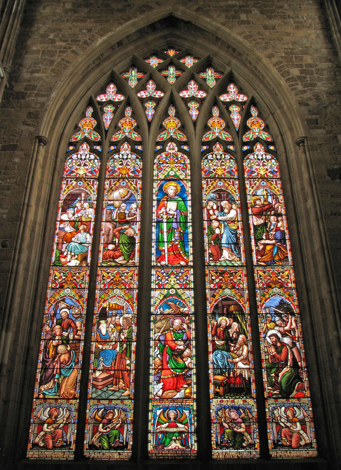 21 Awe-Inspiringly Beautiful Stained Glass Windows
