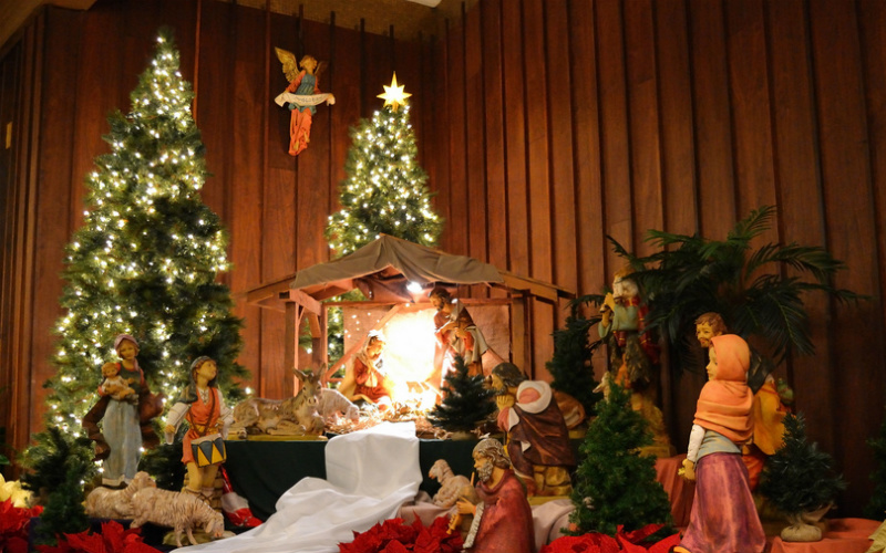 3 Ways Evangelical Protestants Curiously Turn Catholic Every Christmas