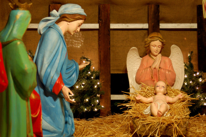 3 Ways Evangelical Protestants Curiously Turn Catholic Every Christmas