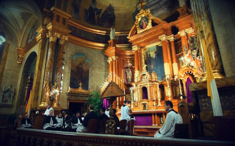 A Tour of the Stunning St. John Cantius Parish, America's Most ...