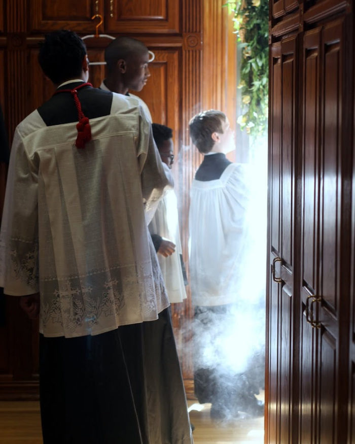 A Tour of the Stunning St. John Cantius Parish, America's Most ...