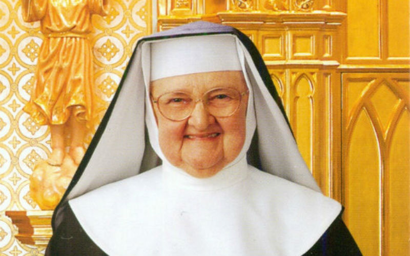 "She Offered Hope": Remembering Mother Angelica on the Anniversary of ...