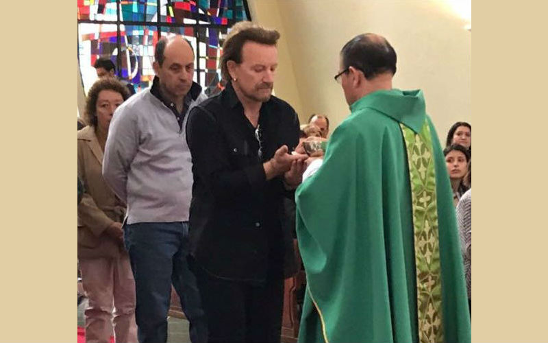 U2's Bono (Mistakenly?) Receives Eucharist at Mass After Concert in ...