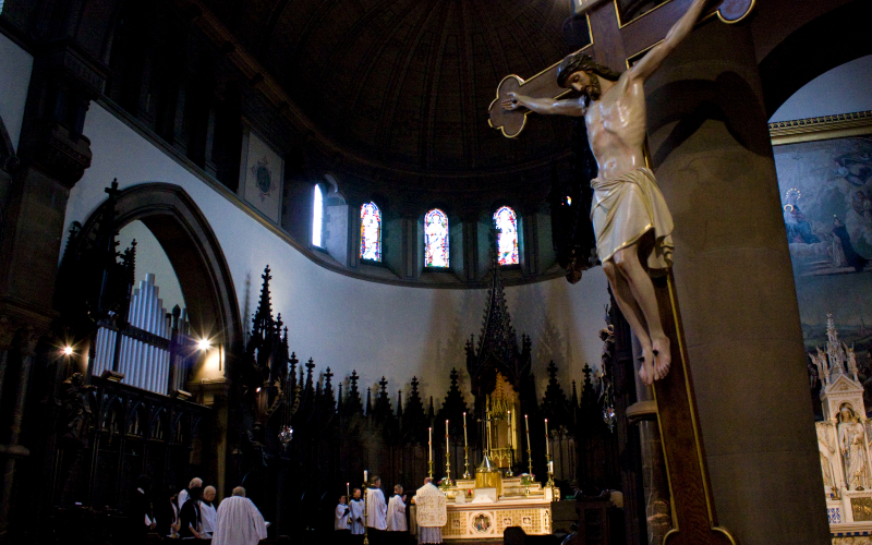 A Priest's Challenge for All Catholics: Worship at Sunday Mass - Your ...